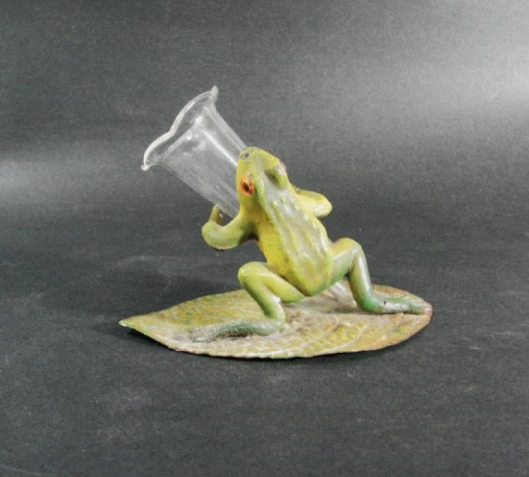 Painted Metal Frog Flower Holder, Glass Insert, Adorable Frog on Leaf ...