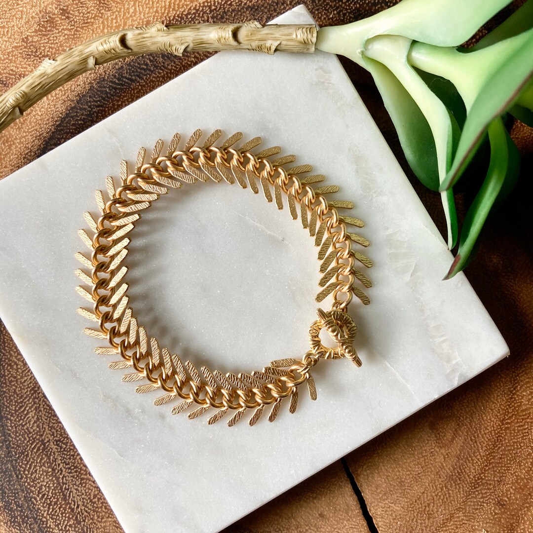 Matte Gold Fishbone Bracelet / Fishbone Chain / Toggle - Etsy