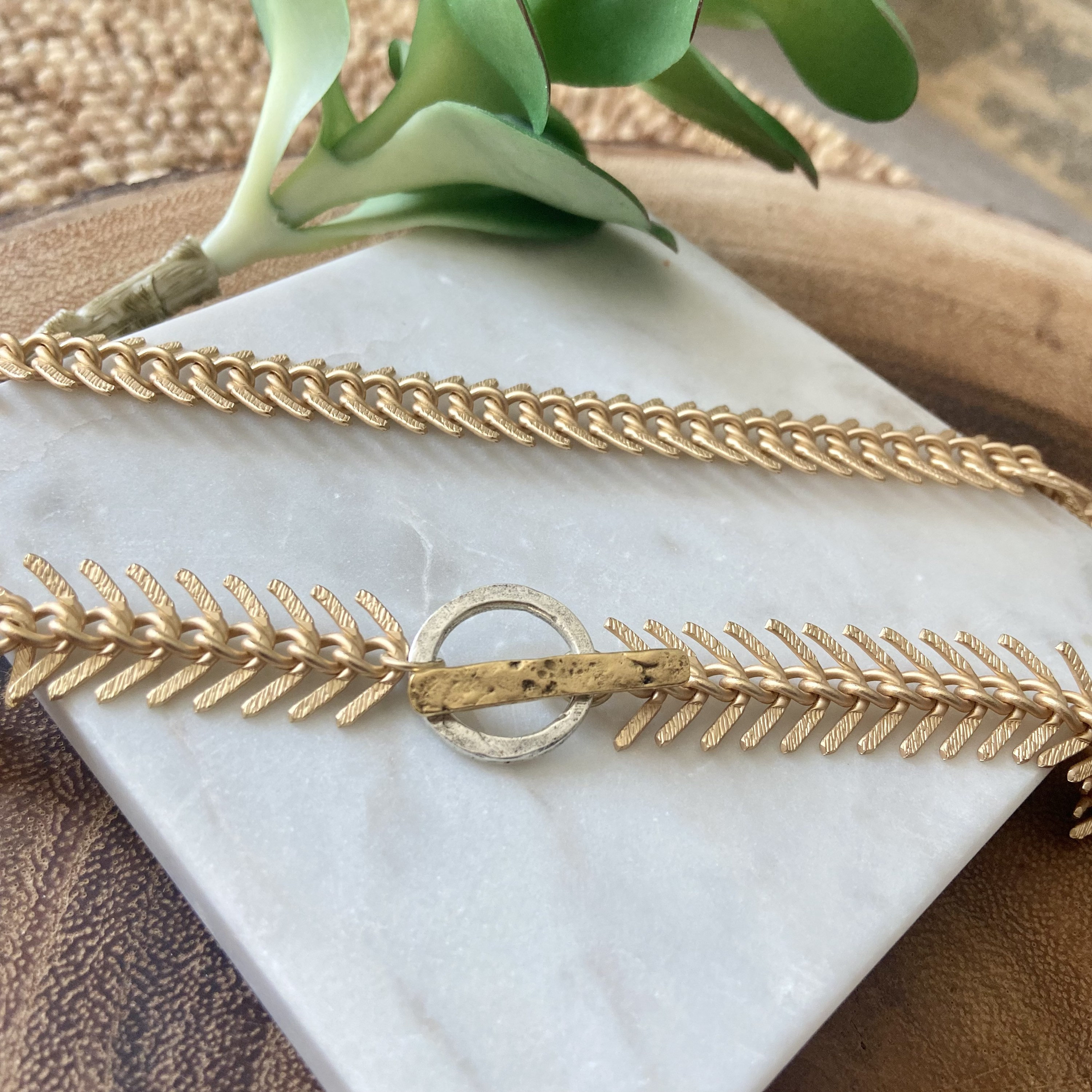 Matte Gold Fishbone Necklace / Fishbone Toggle Clasp Necklace - Etsy