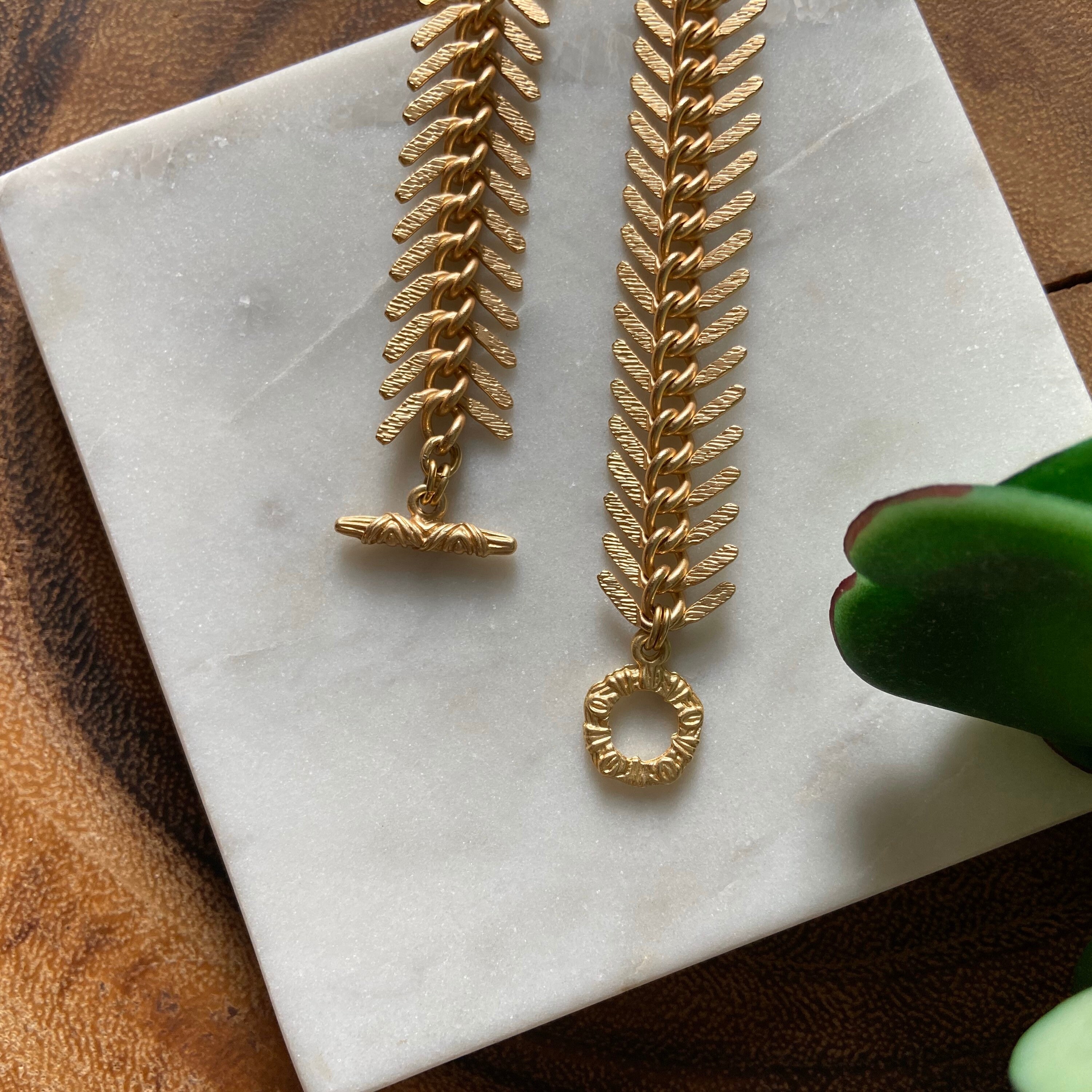 Matte Gold Fishbone Bracelet / Fishbone Chain / Toggle - Etsy