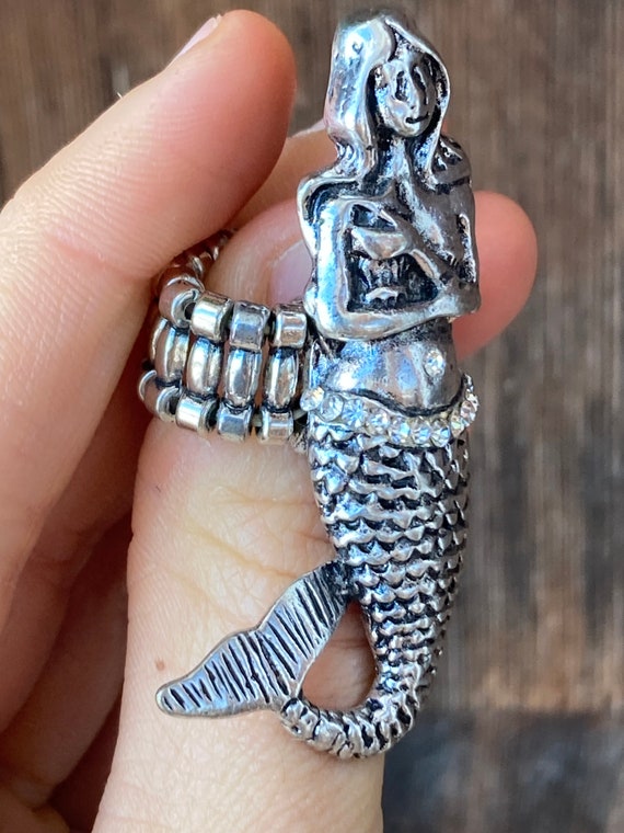 Vintage Stretchy Ring with Unique Mermaid Design and … - Gem