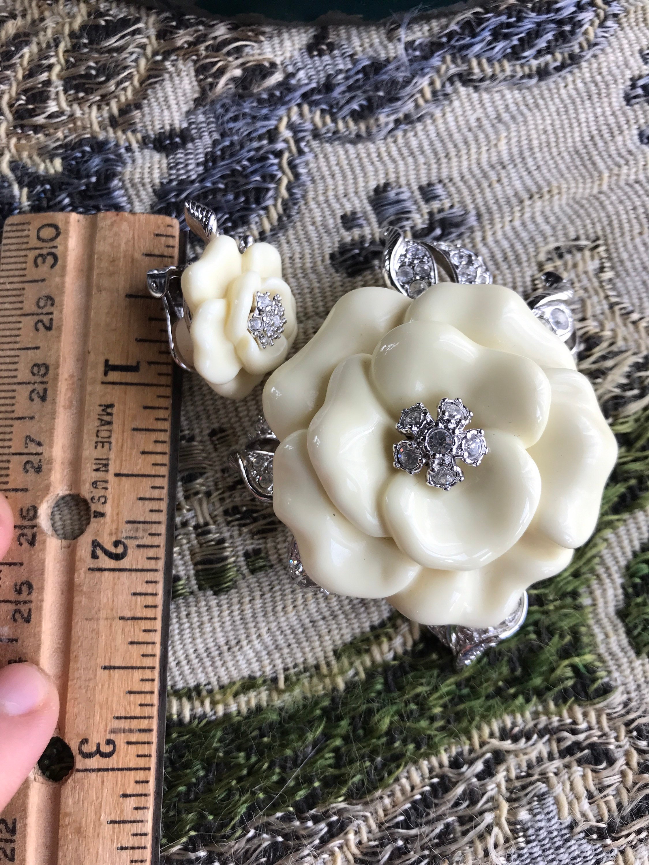 Vintage Nolan Miller White Rose Brooch and Clip on Earrings - Etsy