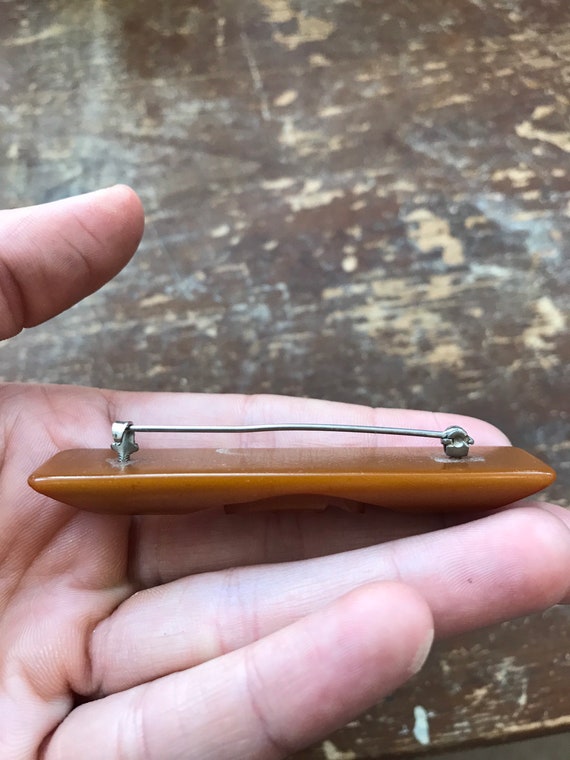 Vintage Rectangular Golden Brown Bakelite Brooch with… - Gem