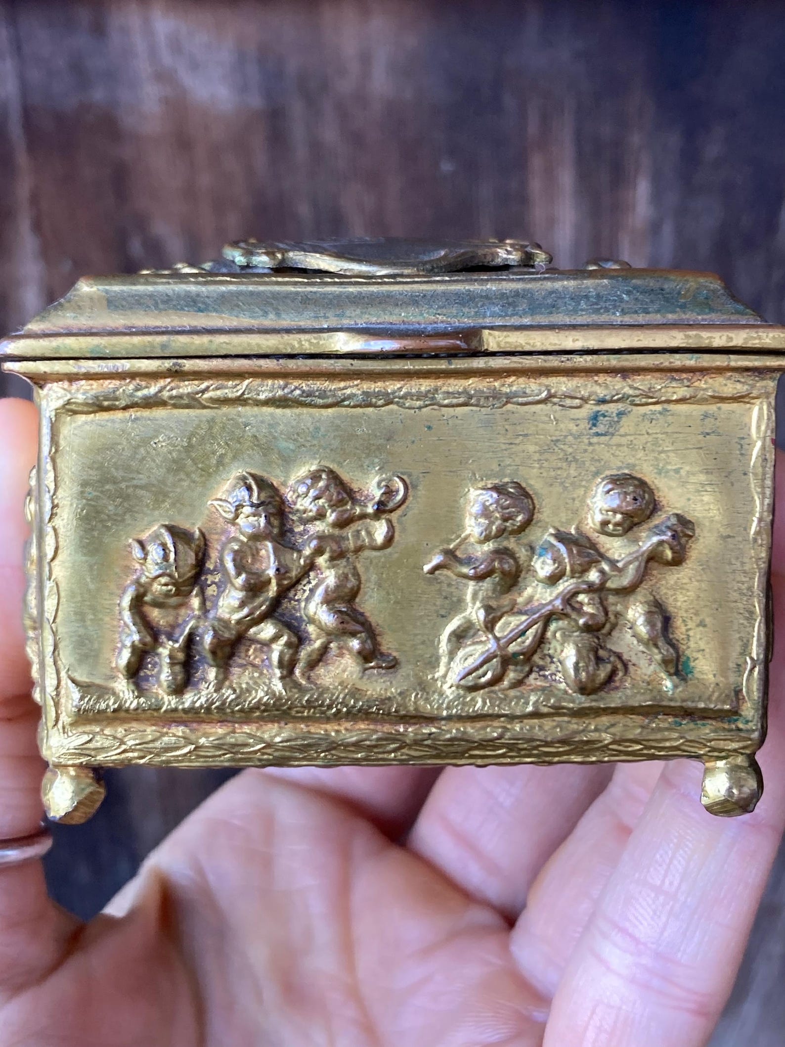 Vintage Niagara Falls Souvenir Jewelry Box With Embossed Scenes of ...