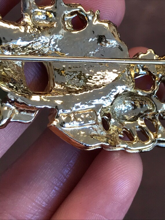 Vintage AJC Gold Toned Noah’s Ark Brooch with Detaile… - Gem