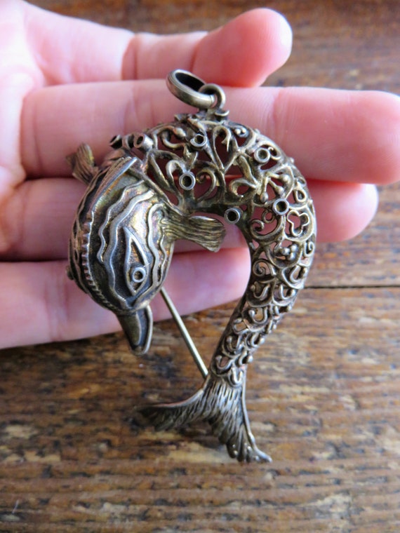 Vintage Sterling Silver Detailed Filigree Fish Brooch… - Gem