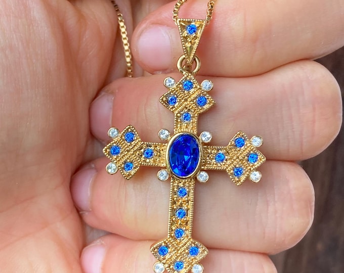 Vintage Jacqueline Kennedy ‘JBK’ Cross Pendant Necklace With Gold Toned ...