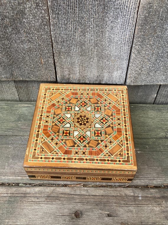 Vintage Square Box with Beautiful Wooden Mosaic Inlay… - Gem