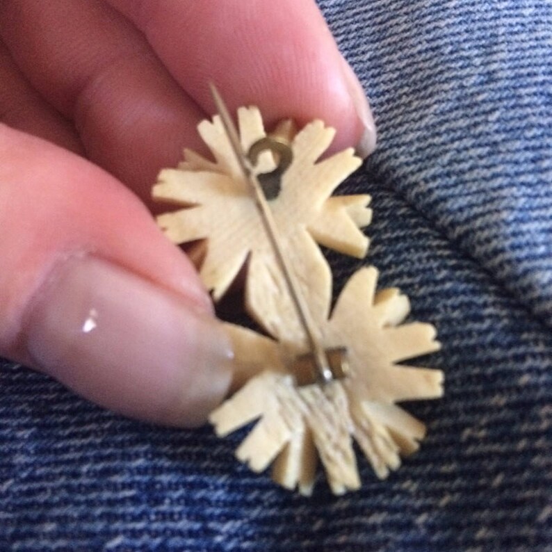 1920s-30s Ivory Colored Carved Floral Celluloid Pin. - Etsy