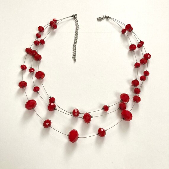 Gorgeous deep red crystal triple strand wire necklace. - Gem