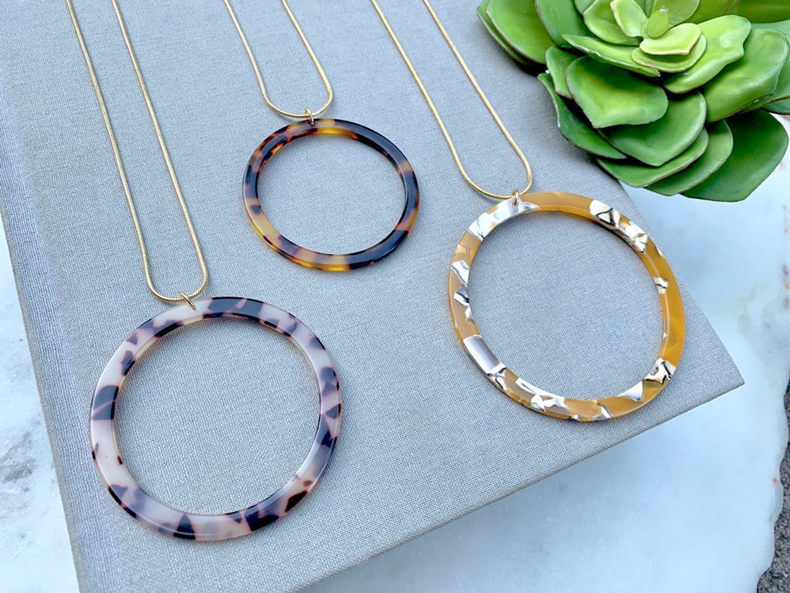 Tortoise Shell Circle Pendant Necklace 14k Gold Filled Snake | Etsy