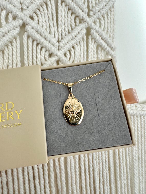 Dove pendant store