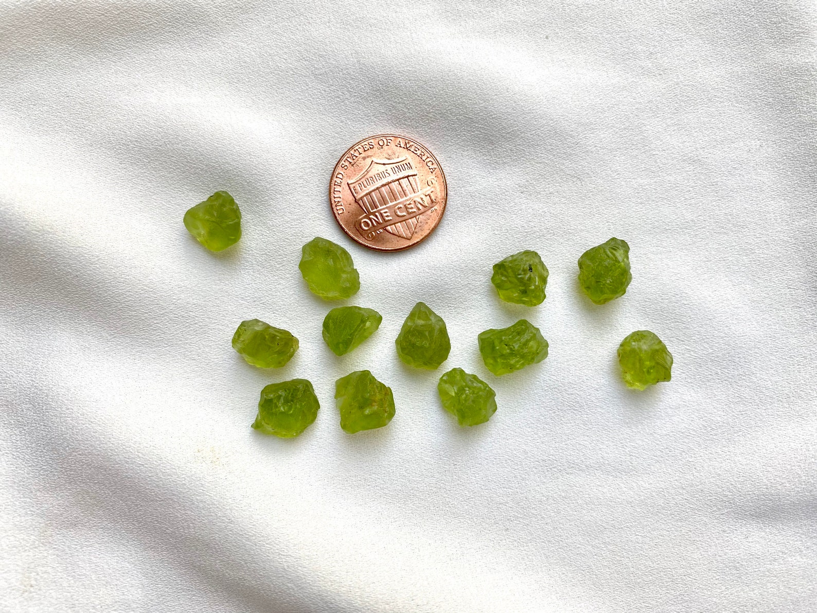 Raw Peridot Necklace Green Peridot Nugget Pendant Necklace 14k - Etsy