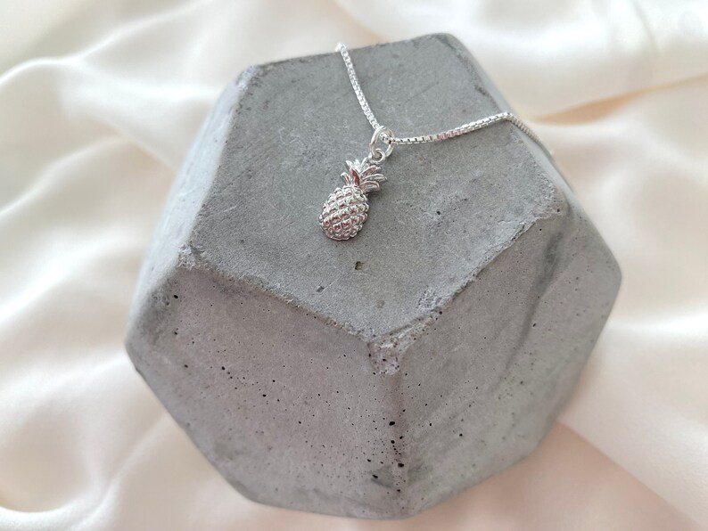 Silver Pineapple Necklace Minimalist Pineapple Pendant Tiny Pineapple ...