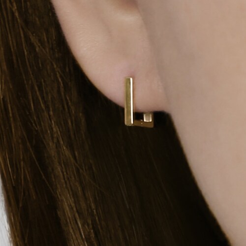 14k Solid Gold Small Rectangular Volume Hoop Earring - Etsy