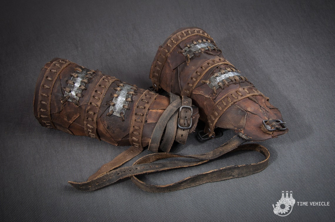 Set of Two Bracers Leather Vambraces LARP Armor Leather | Etsy