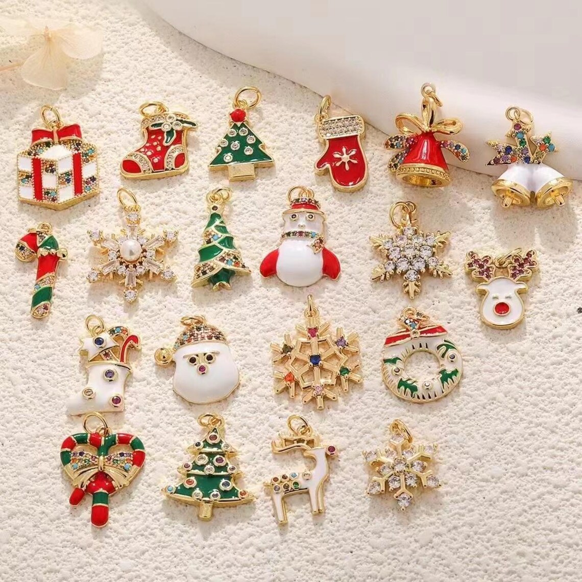 5pcs Christmas Jewelry Pendant Accessories Colorful Enamel Christmas ...