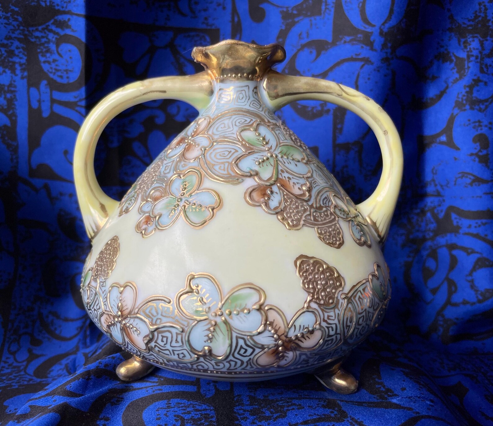 Stunning Antique Maple Leaf Nippon Footed Bud Vase With Gold Moriage ...