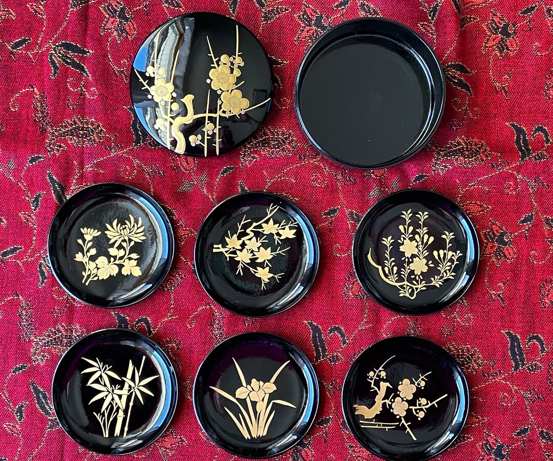 Beautiful Black and Gold Lacquer Japanese Round Coaster Set, Nature ...