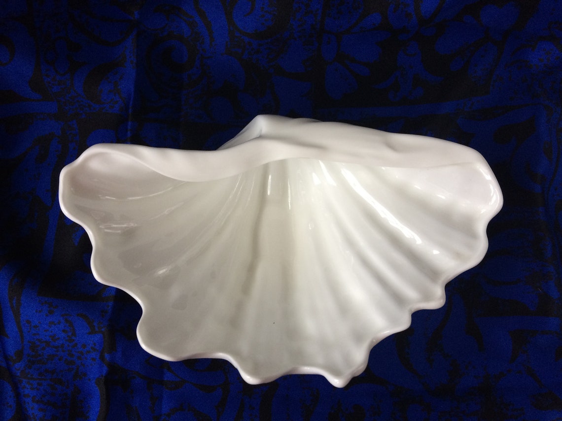 Wedgwood white porcelain Nautilus shell candy dish bonbon | Etsy