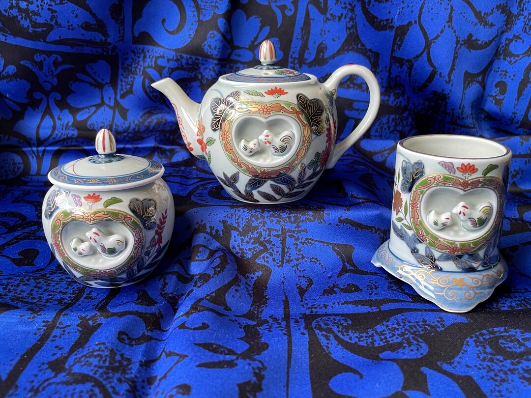 Old Imari Style Tea Set, Cartouche Design, Rinkuro Kiln, Chickens, High ...
