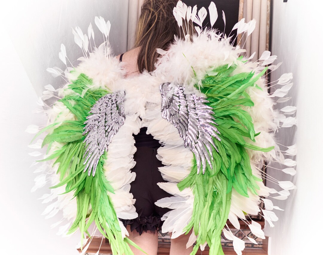Stunning Unusual White Feather Wings With Lime Green Rooster Feathers ...