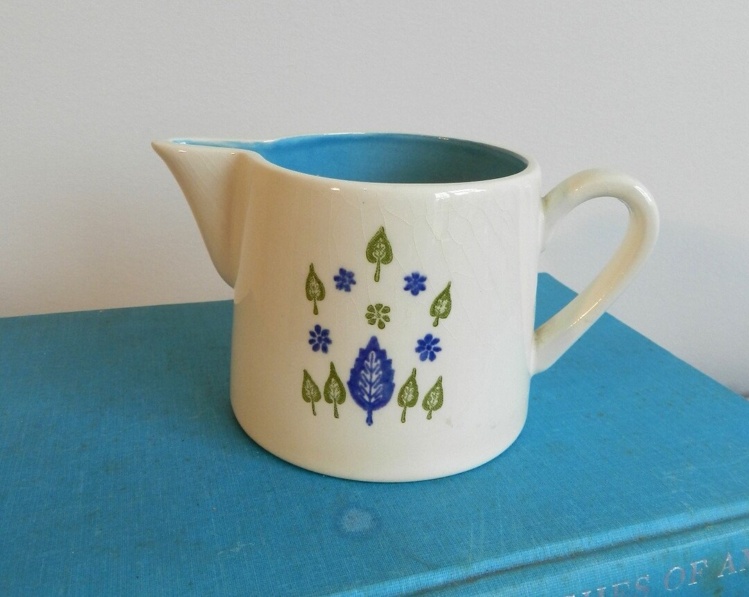 VINTAGE CREAMER PITCHER - Etsy