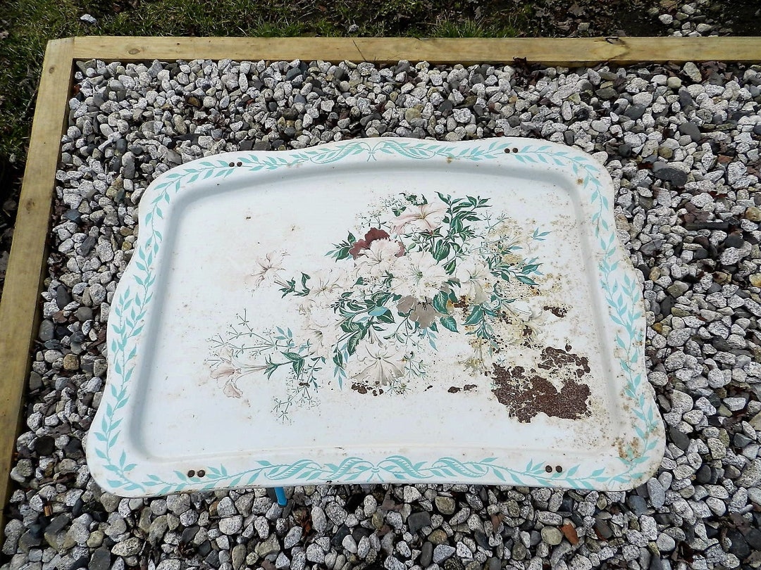 VINTAGE TRAY TABLE/ Newly Painted Legs - Etsy