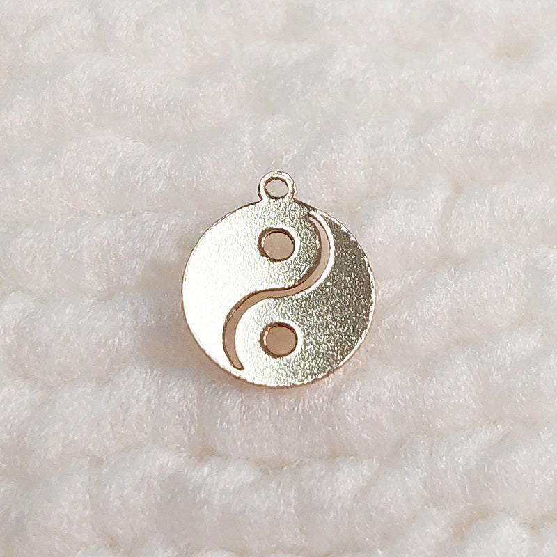 Ying Yang Pendant - Etsy
