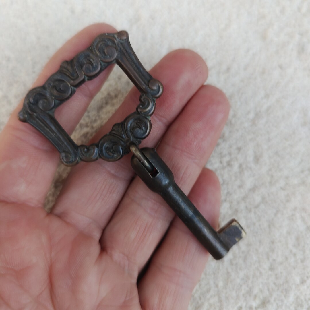 Vintage Brass Skeleton Key Victorian Old Key - Etsy