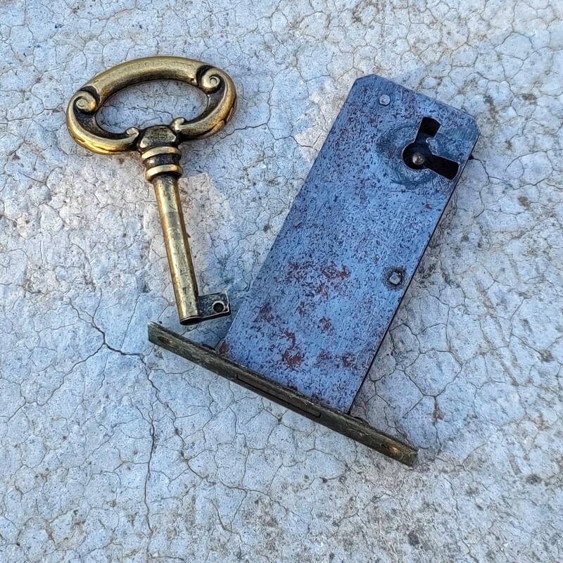 Skeleton Key Hole - Etsy