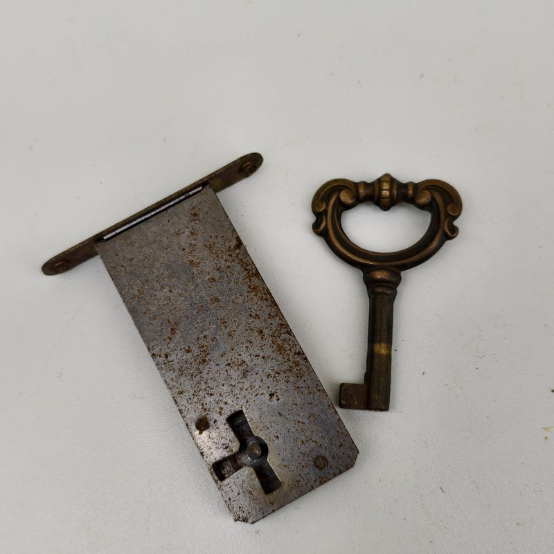 Skeleton Key Hole - Etsy