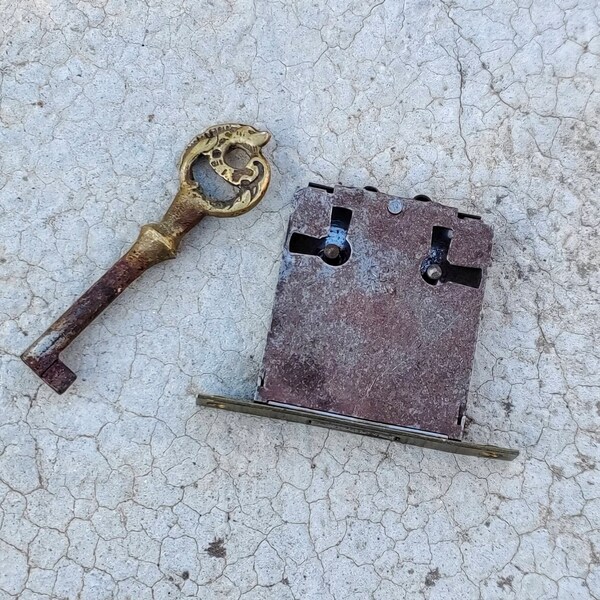Skeleton Key Hole - Etsy