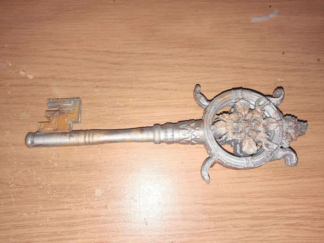 Resident Evil Village Lady Dimitrescu Key 3d Printed Replica - Etsy