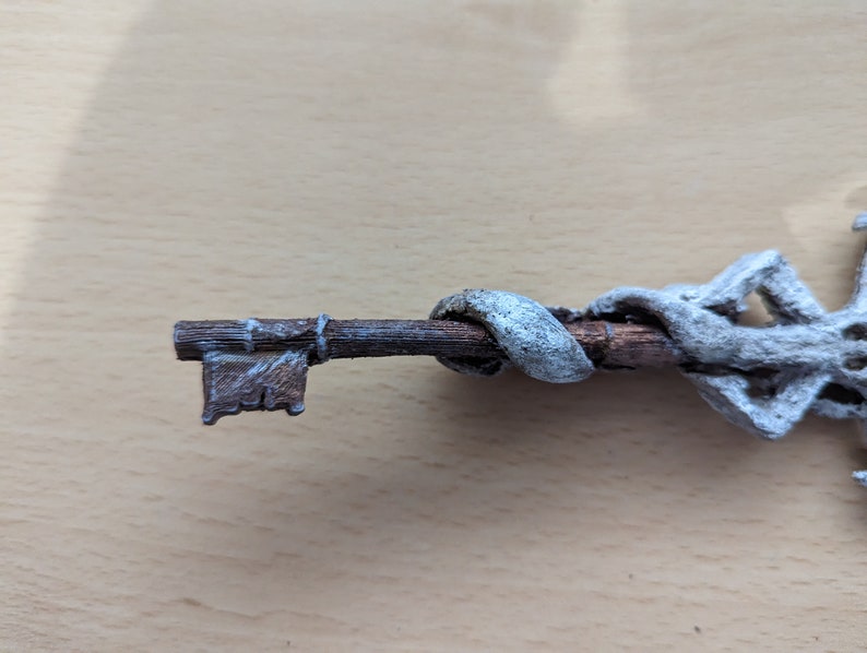 Resident Evil 4 Remake Insignia Key 3d Printed Replica - Etsy