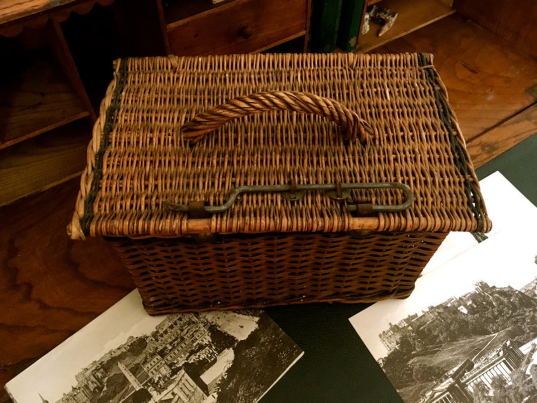 Antique French Hunting Basket - Etsy