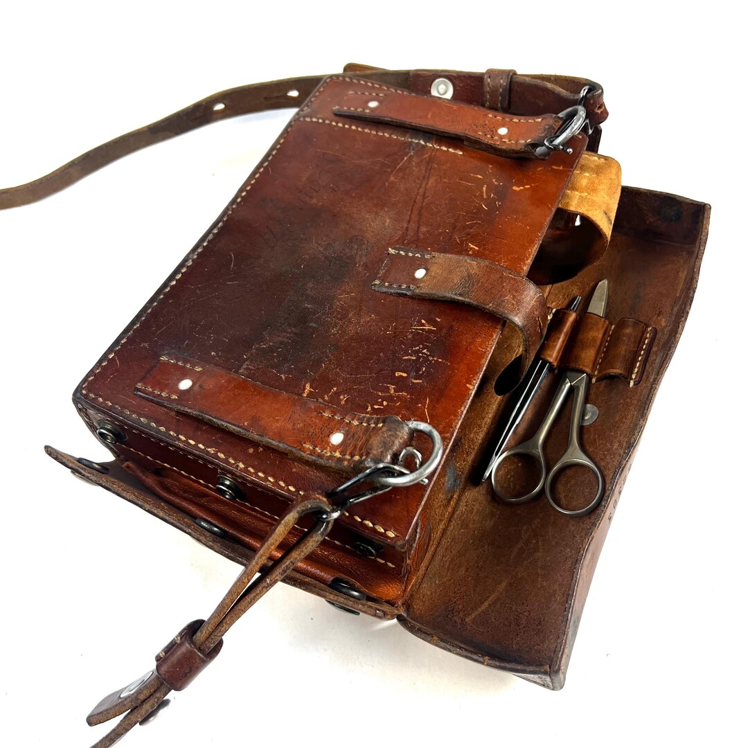 SWISS Army Medic Bag 1960 With Contents Leather Medic Bag for Artists ...
