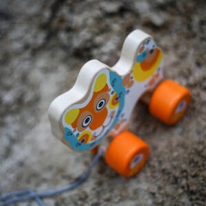 Wooden Toy/ Toy on Wheels / Toy on the String / Push & Pull - Etsy