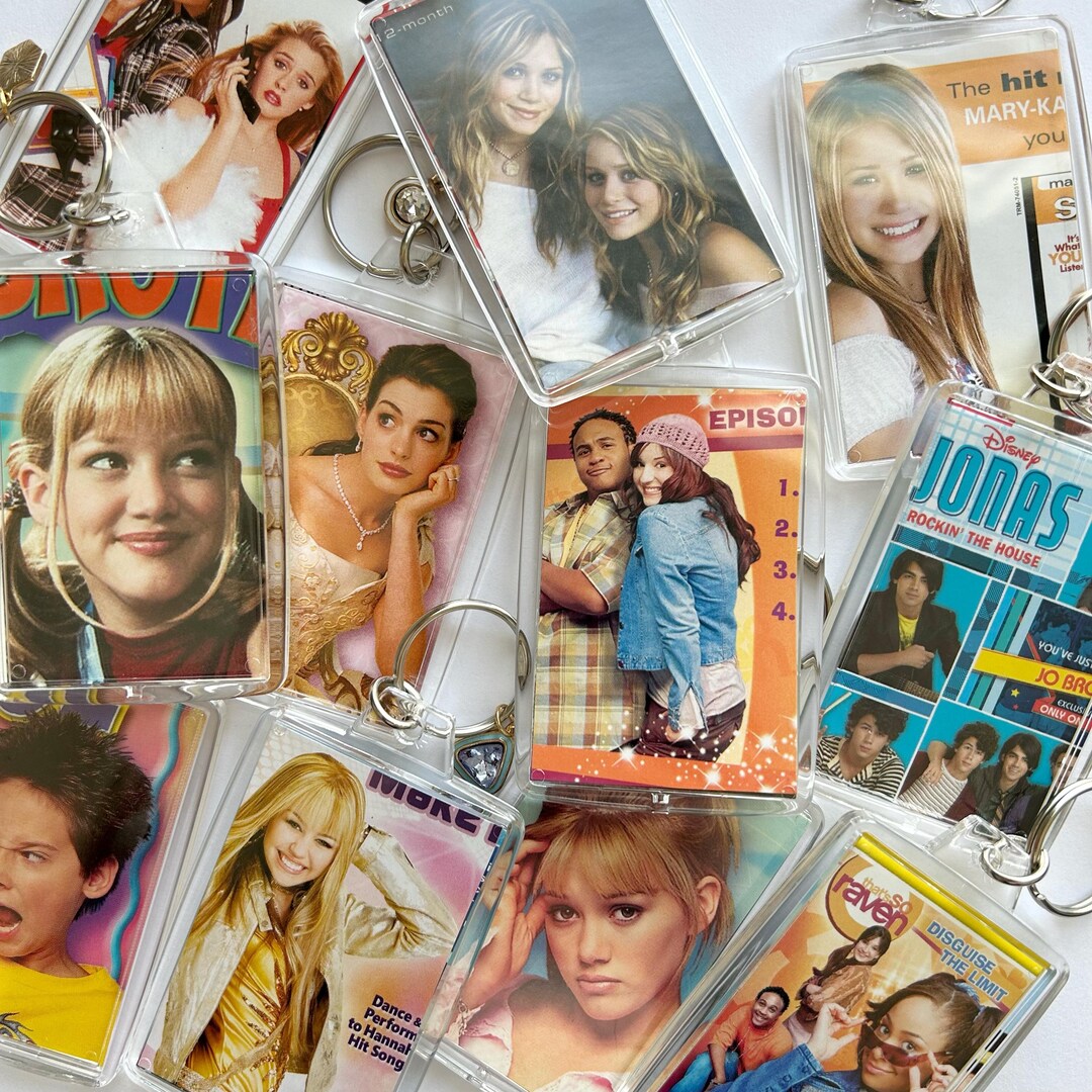 Nostalgia Pop Culture Movie Keychains Y2K Lizzie Mcguire Princess ...
