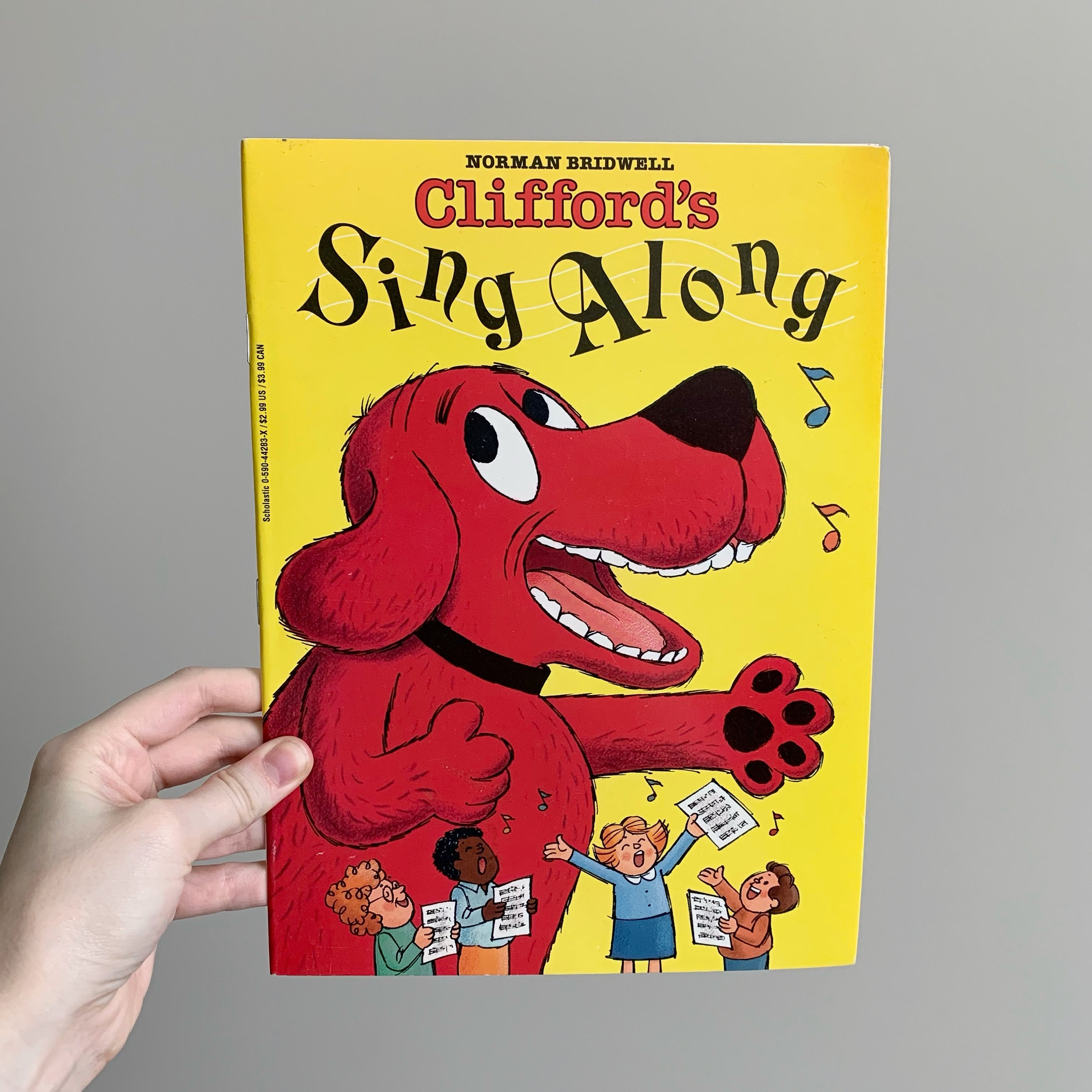 Clifford the Big Red Dog Colouring Sing Along Activity Book - Etsy UK