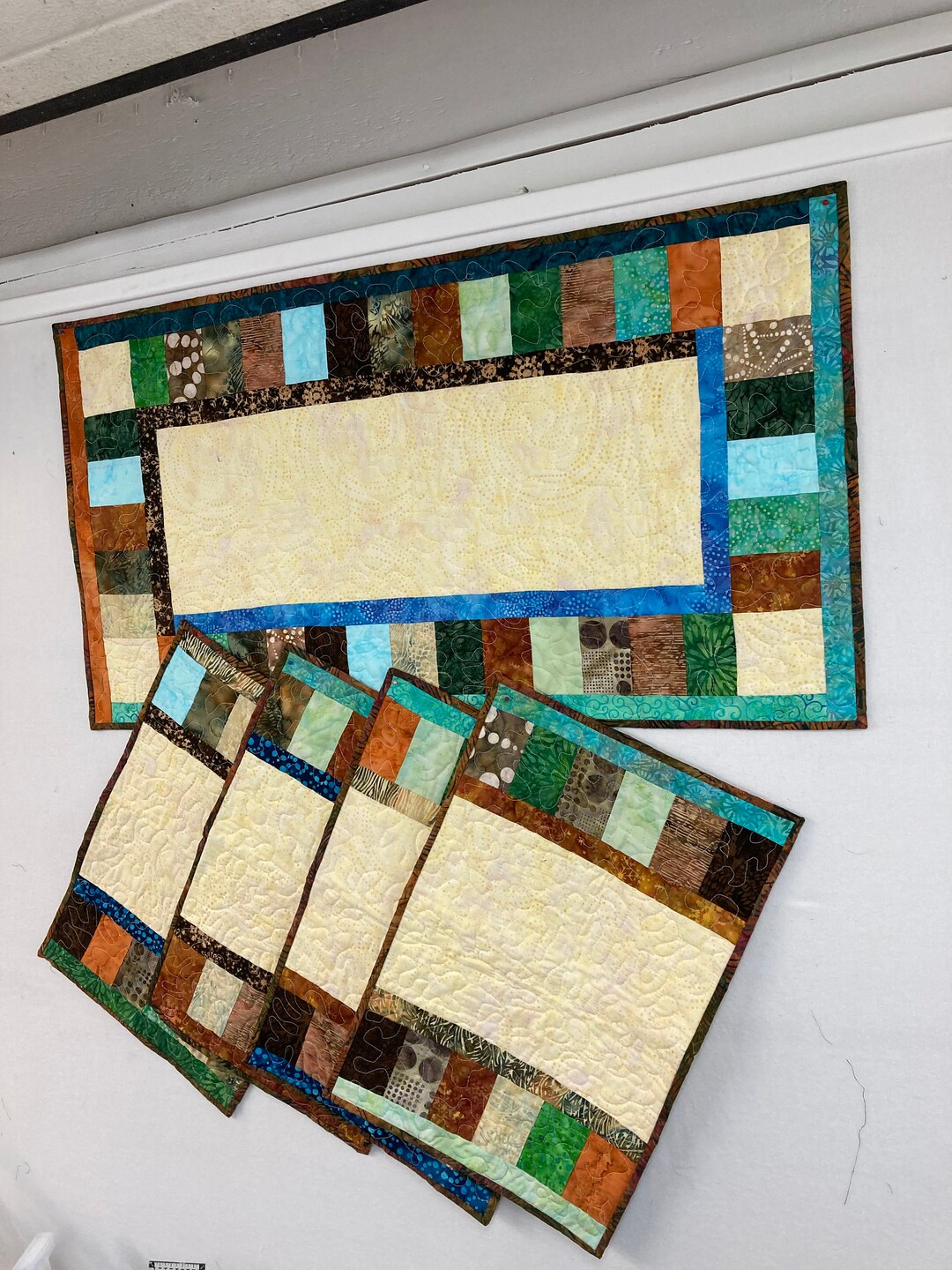 Table Runner and Matching Placemats. - Etsy