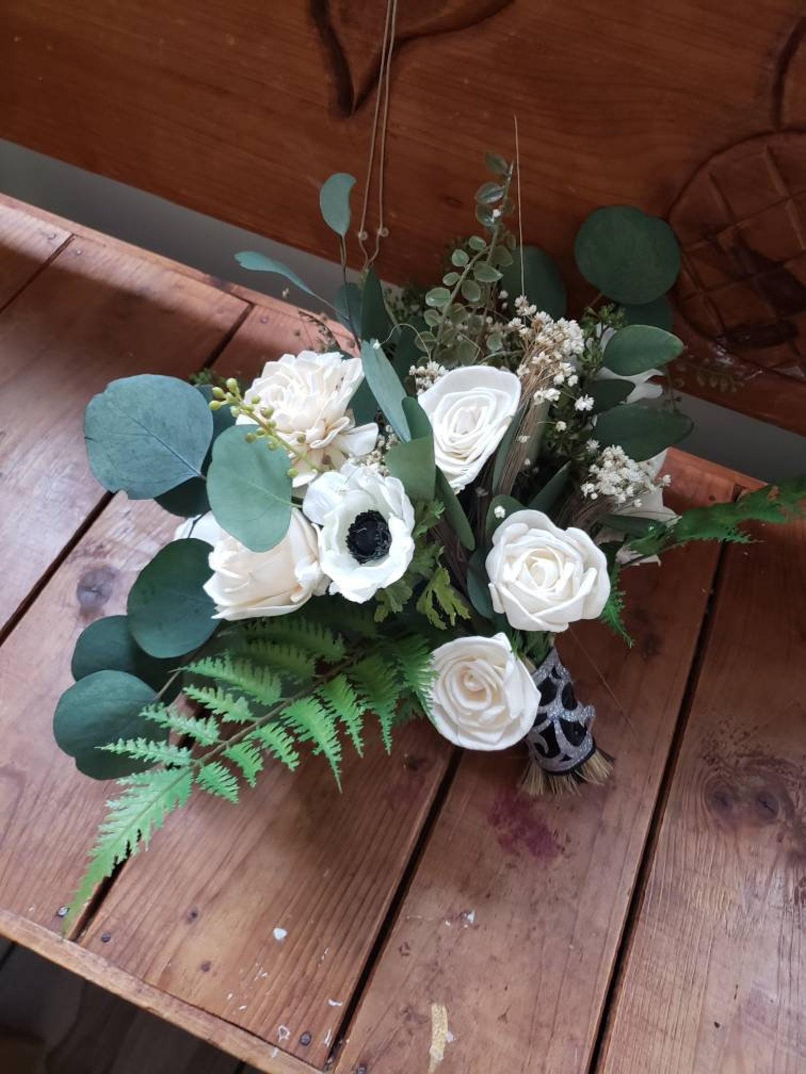 Modern and Elegant Wedding Bouquet, Ivory Flowers, Sola Wood Flowers - Etsy