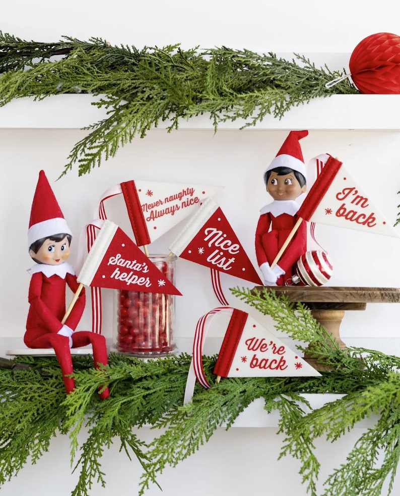 Holiday Elf Flags: Set of 5 Pennant Flags and Wooden Dowels, Christmas ...