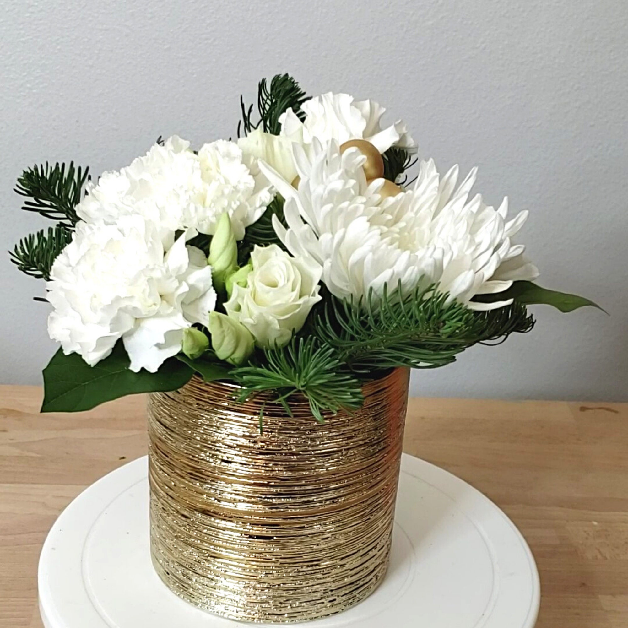 White and Gold Flower Arrangement Video Tutorial With Step by Step ...