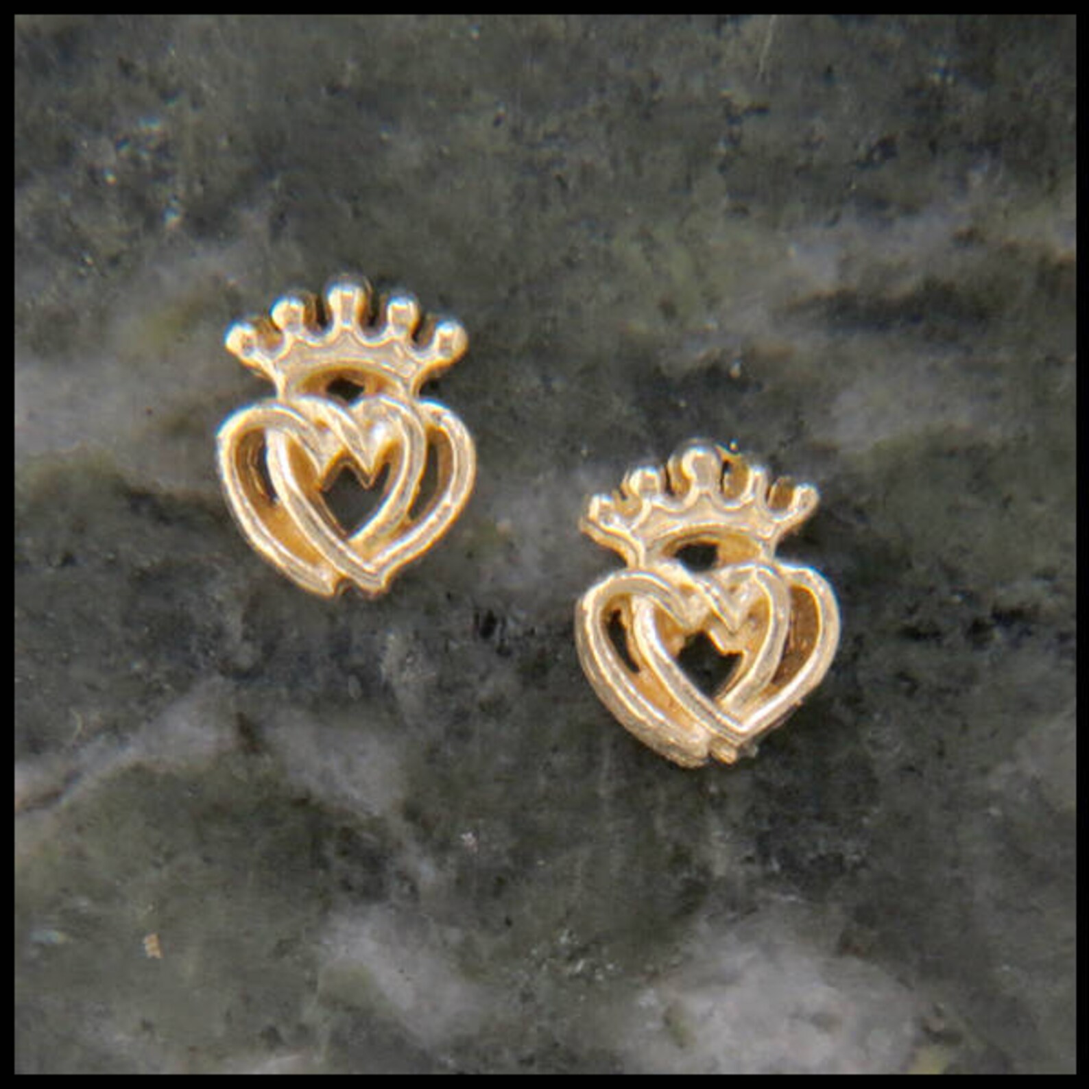 Luckenbooth Scottish Stud Earrings in 14K Gold in 2 Sizes - Etsy