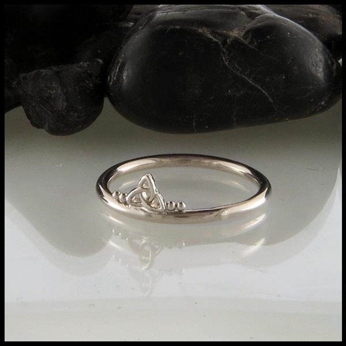 Trinity Knot Wedding Band in Gold | Etsy