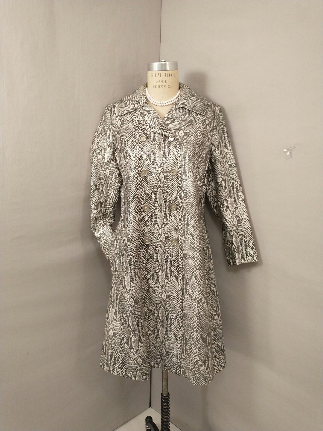 Snake or Lizard Animal Print Trench Rain Coat Vintage 70's Snakeskin Sz ...
