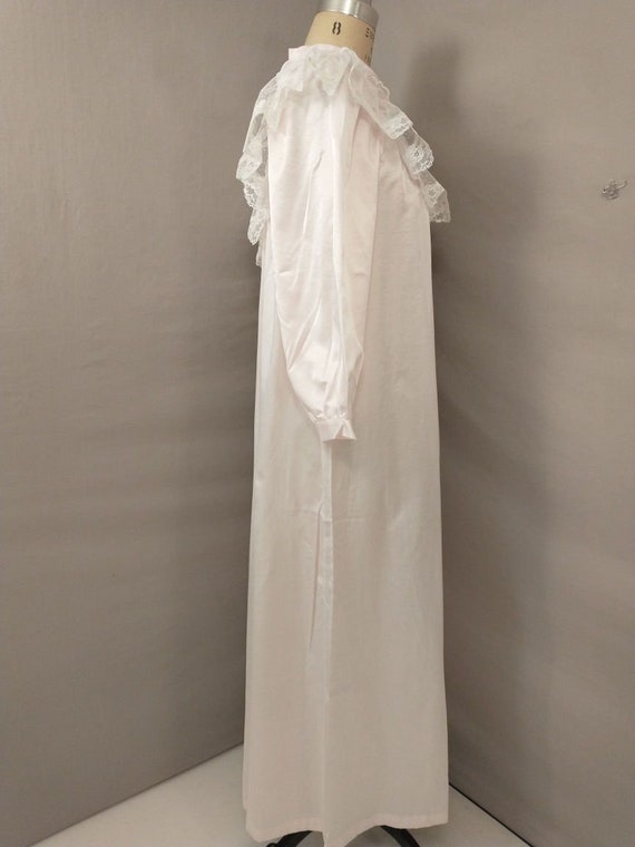 Feminine Pink Nightgown Wide Lace Long Sleeve Floor L… Gem