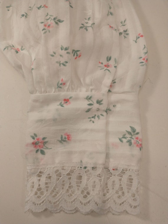 Floral Feminine White Robe Duster Pastel Flowers Vint… - Gem