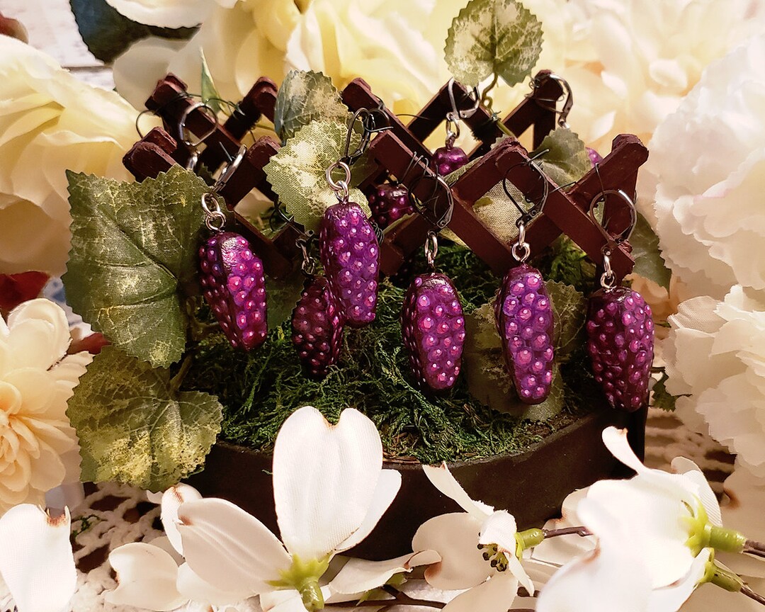 Final Fantasy XIV Squape Grape Earrings - Etsy